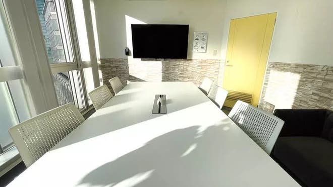 ワンコイン会議室新橋駅前B-04 新橋駅直結の会議室! l ZOOM会議やリモートワーク最適環境!ワンコイン会議室B-04の写真11