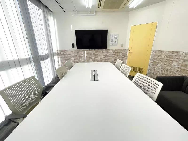 ワンコイン会議室新橋駅前B-04 新橋駅直結の会議室！ l ZOOM会議やリモートワーク最適環境！ワンコイン会議室B-04の写真12