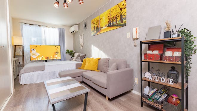 大人気エリア‼️✨カフェ風パーティ空間🎀超大型65㌅TV🎮VOD見放題🎉デート❤️女子会👗パーティー🎉の写真1