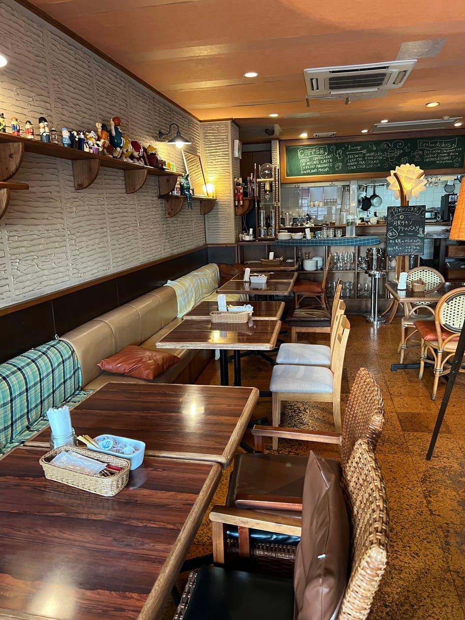 新都心駐車場6台の可愛いカフェの写真6