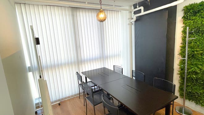〈駅直結!新橋駅徒歩0分|最大6名〉テレワーク、会議の利用に最適!ワンコイン会議室|『B-07』の写真6