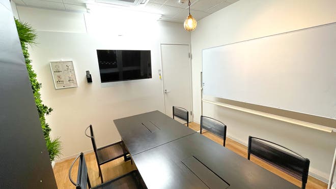 〈駅直結!新橋駅徒歩0分|最大6名〉テレワーク、会議の利用に最適!ワンコイン会議室|『B-07』の写真8