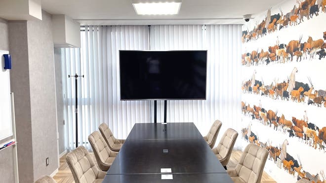 〈駅直結!新橋駅徒歩0分|最大12名〉ビジネス、セミナー利用に最適!ワンコイン会議室 新橋|ルーム『ライト』の写真4