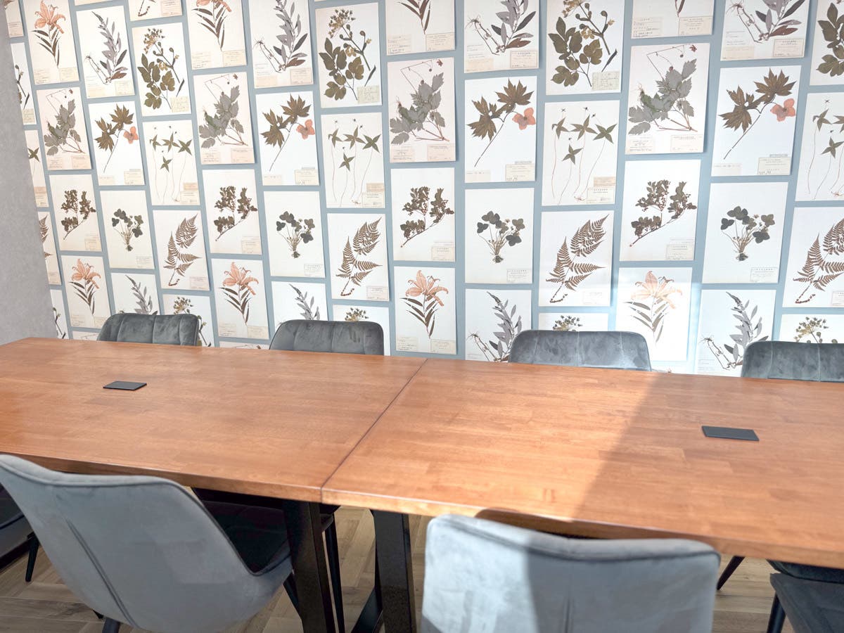 〈駅直結！新橋駅徒歩0分｜最大8名〉ビジネス、セミナー利用に最適！ワンコイン会議室 新橋｜『ダーウィン』の写真6