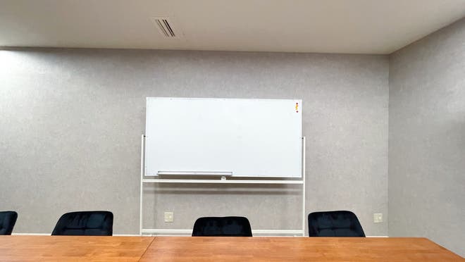 〈駅直結!新橋駅徒歩0分|最大8名〉ビジネス利用に最適!ワンコイン会議室 新橋|『ニュートン』旧A-13の写真9