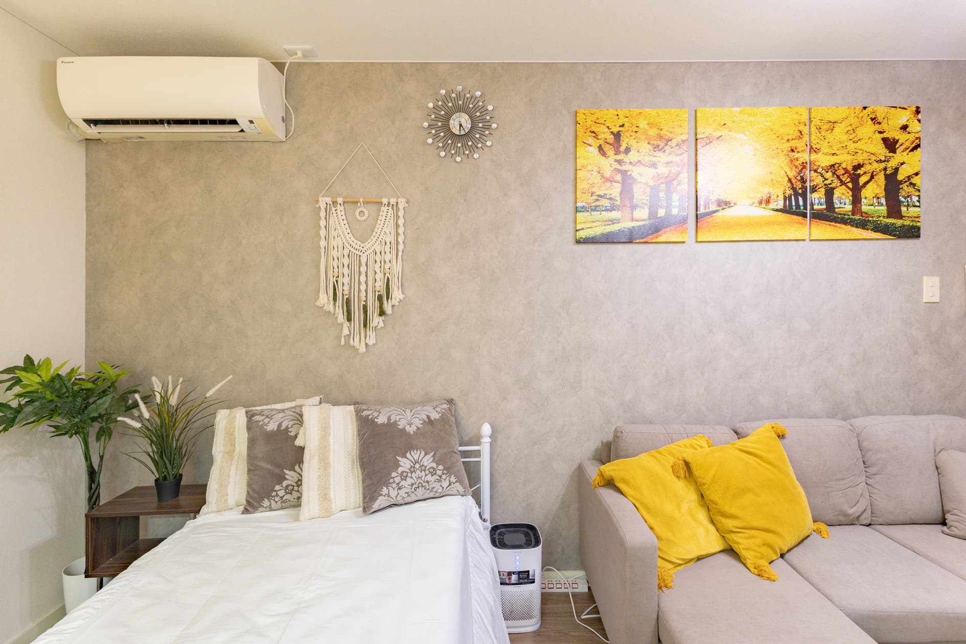 大人気エリア‼️✨カフェ風パーティ空間🎀超大型65㌅TV🎮VOD見放題🎉デート❤️女子会👗パーティー🎉の写真6