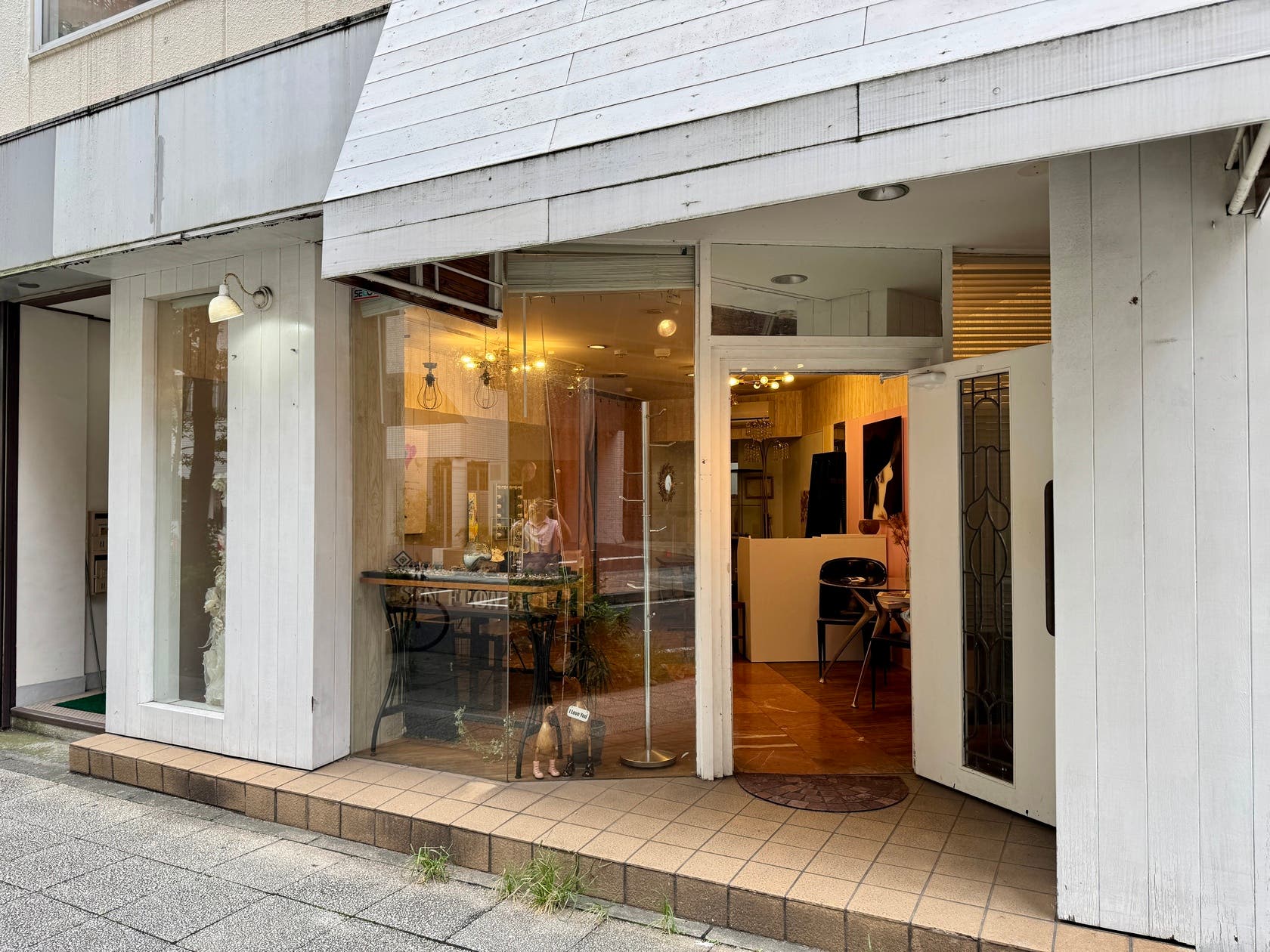 石川町駅から徒歩5分、中華街にあるレンタルサロンの写真2