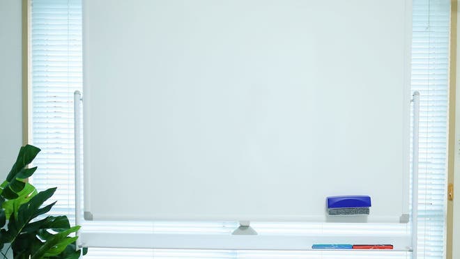 【大門駅1分!8名利用可!】65インチ電子黒板有!WiFi・プロジェクター・ホワイトボード全て無料!ふれあい貸し会議室 浜松町Aの写真8