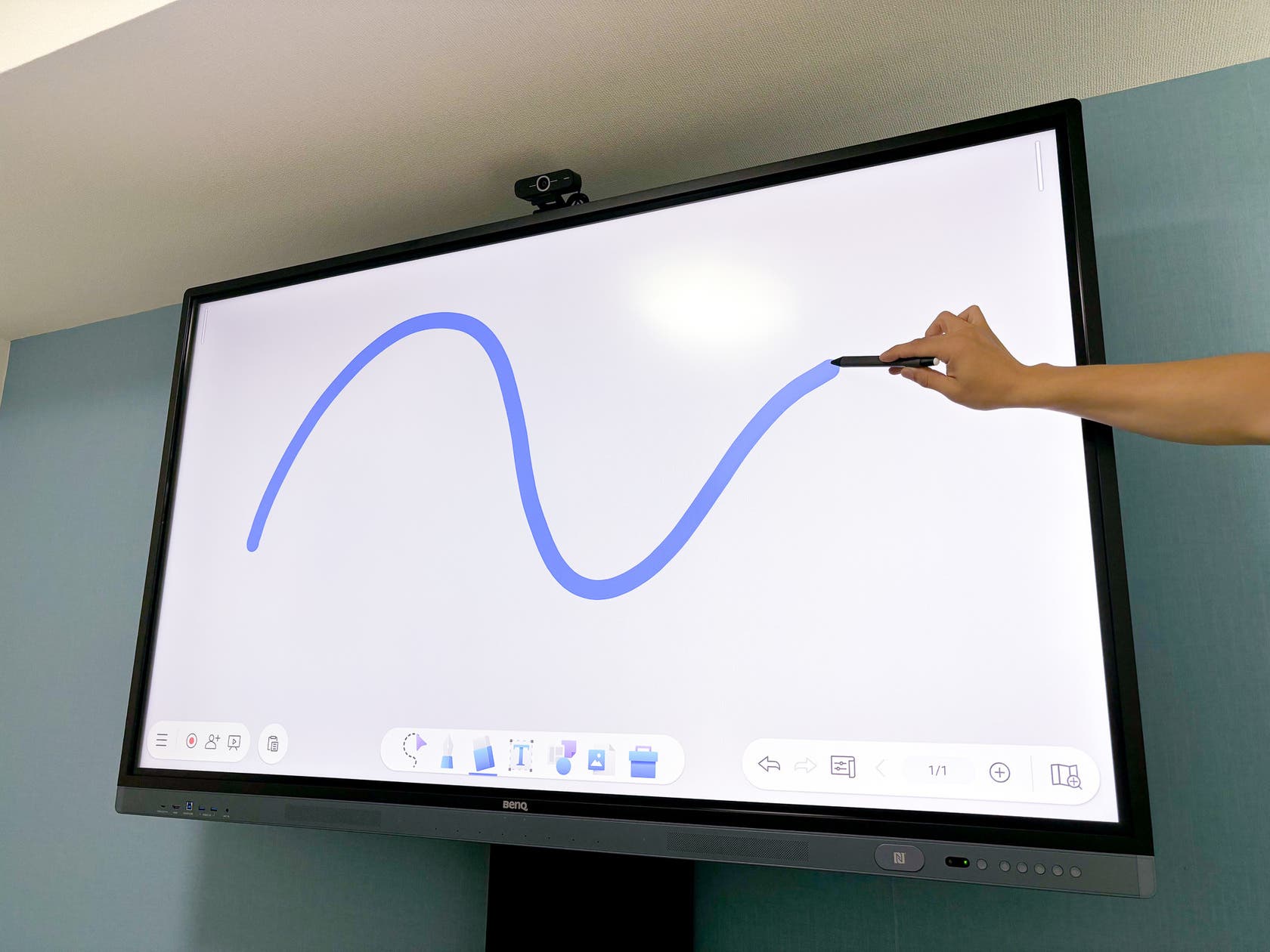 【大門駅1分！8名利用可！】65インチ電子黒板有！WiFi・プロジェクター・ホワイトボード全て無料！ふれあい貸し会議室 浜松町Aの写真11