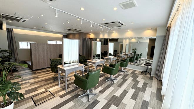 カットオープン席★東新宿駅徒歩5分/新宿3丁目駅徒歩3分の好立地♪面貸し・フリーランスの美容師様向けの写真1