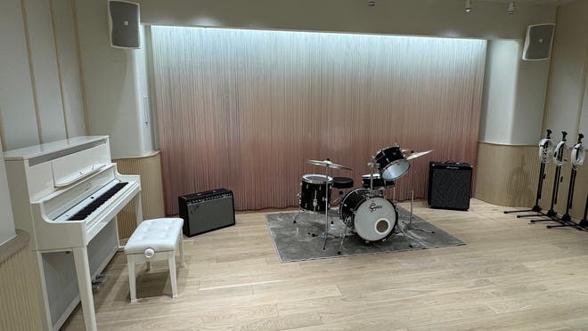 ダンスや演劇、楽器練習も可能な防音スタジオ!の写真1