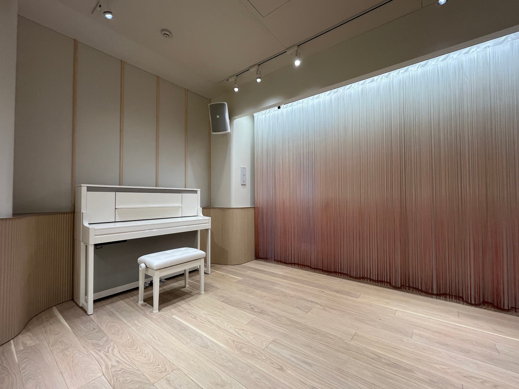 ダンスや演劇、楽器練習も可能な防音スタジオ！の写真6