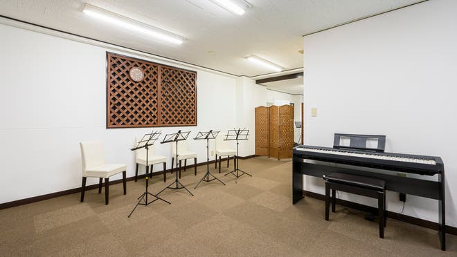 湯島駅から徒歩1分、まちのレンタル音楽室【多目的OK】の写真1