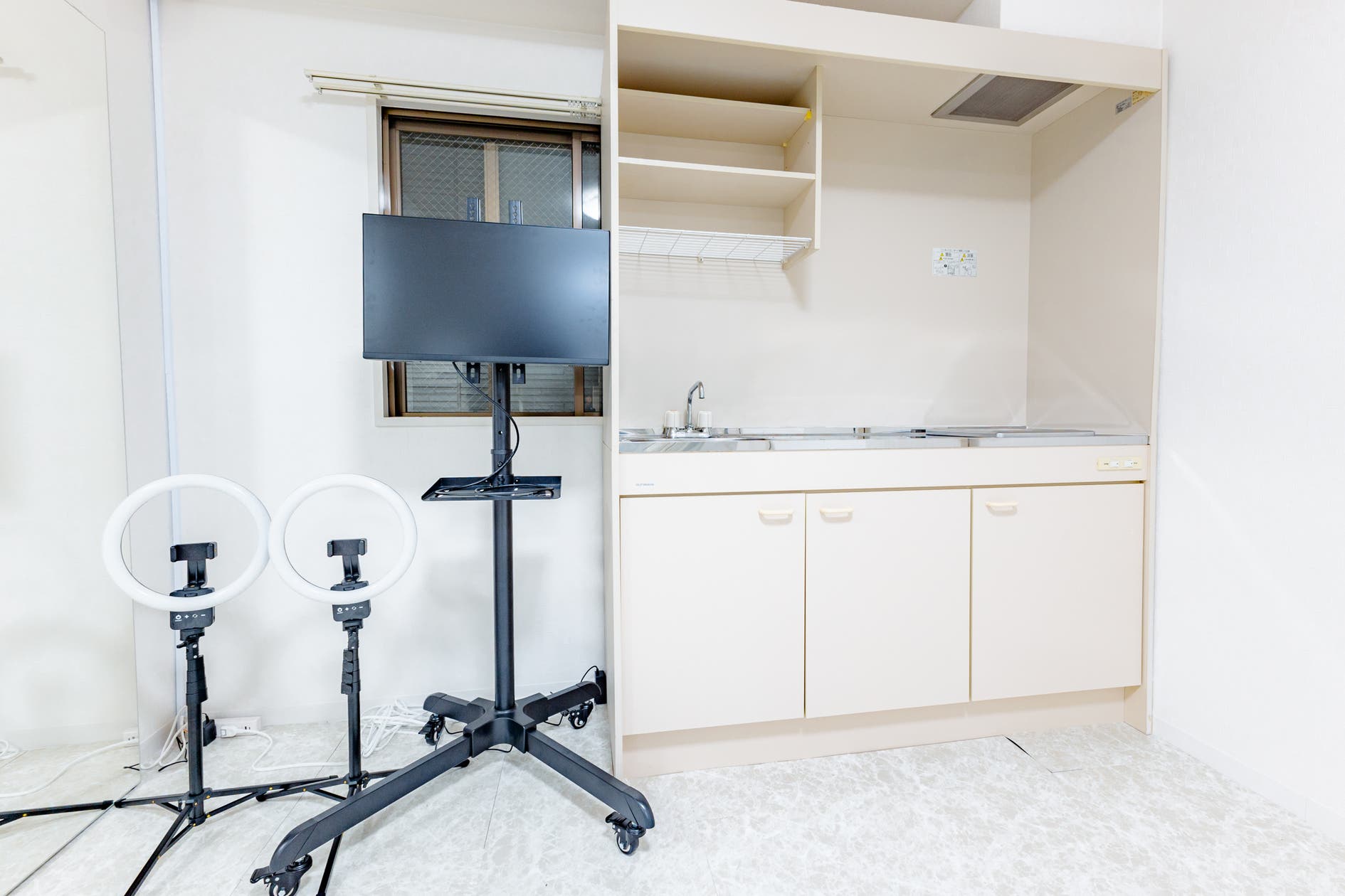 【オープン記念㊗割引🌟駅徒歩４分🌟】ダンスもできるレンタルスタジオ｜24時間利用可能の写真20