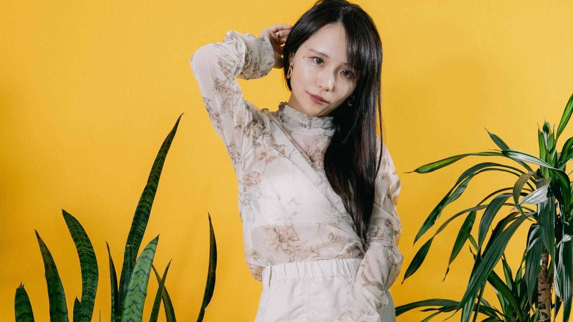 大阪の植物あふれる撮影スタジオ！レイアウト自由なグリーンを活かした多様な撮影！の写真8