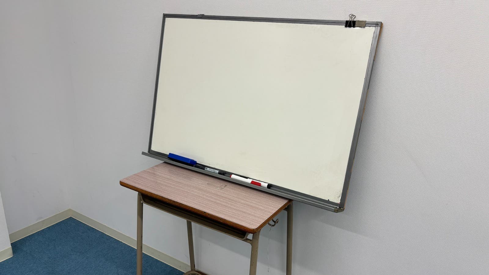 【駅近16名会議室】TVモニタ高速光WiFi完備1,990円/h｜8h13,280円パックの写真11