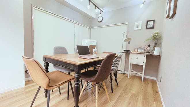 駅徒歩6分!近隣駐車場充実!路面に面したプライベート空間!1Fだから大型荷物の搬入ラクラク♪の写真1