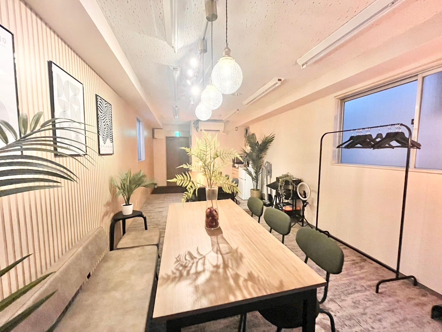 【広々30㎡！完全個室／格安】溜池山王徒歩1分｜赤坂5分｜～20名｜Wi-Fi｜会議・撮影・懇親会・パーティ・飲食可！の写真8