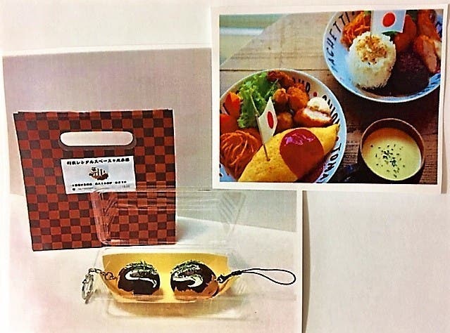 1時間半のワークショップ：ミニドールハウス・墨絵・うちわや扇子・粘土の和菓子・ケーキ制作と坪庭で作品撮影。予約リクエストの写真24