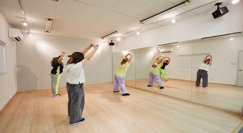 【佐野で人気No.1のダンススタジオ】大型ミラー完備丨1時間から利用可丨当日予約OK丨BOSEのスピーカー🔊