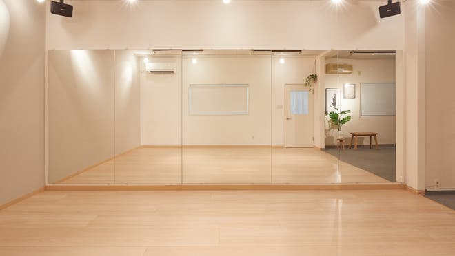 【佐野で人気No.1のダンススタジオ】大型ミラー完備丨1時間から利用可丨当日予約OK丨BOSEのスピーカー🔊の写真16