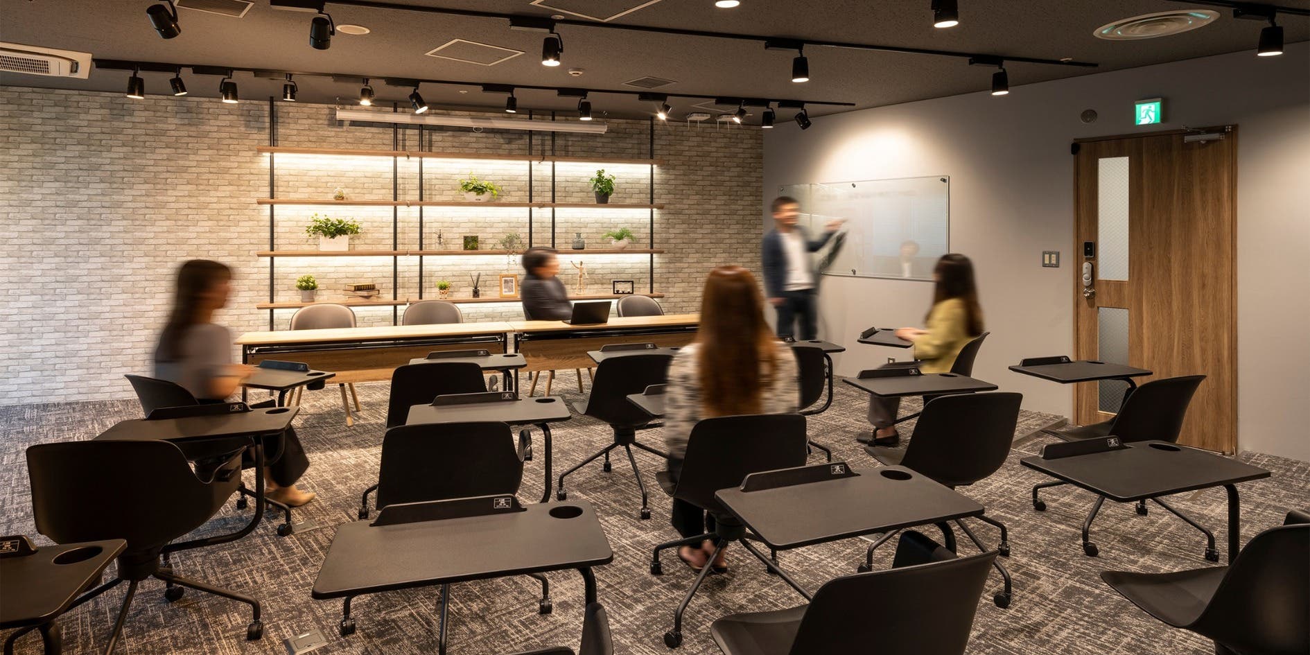 【施設内備品使い放題！！】渋谷駅 徒歩11分　おしゃれな空間でセミナー、会議、撮影を✨の写真2