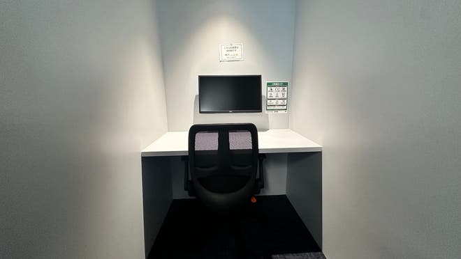 【センター南 by Farrow Group】モニター付き!Web会議ブースNo.4の写真5