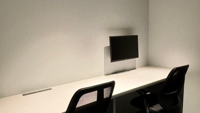 【センター南 by Farrow Group】モニター付き!2名様利用可能!Web会議ブースNo.9の写真1