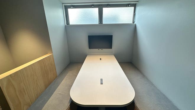 【センター南 by Farrow Group】モニター・ホワイトボード付き!6名様利用可能!会議室Bの写真4