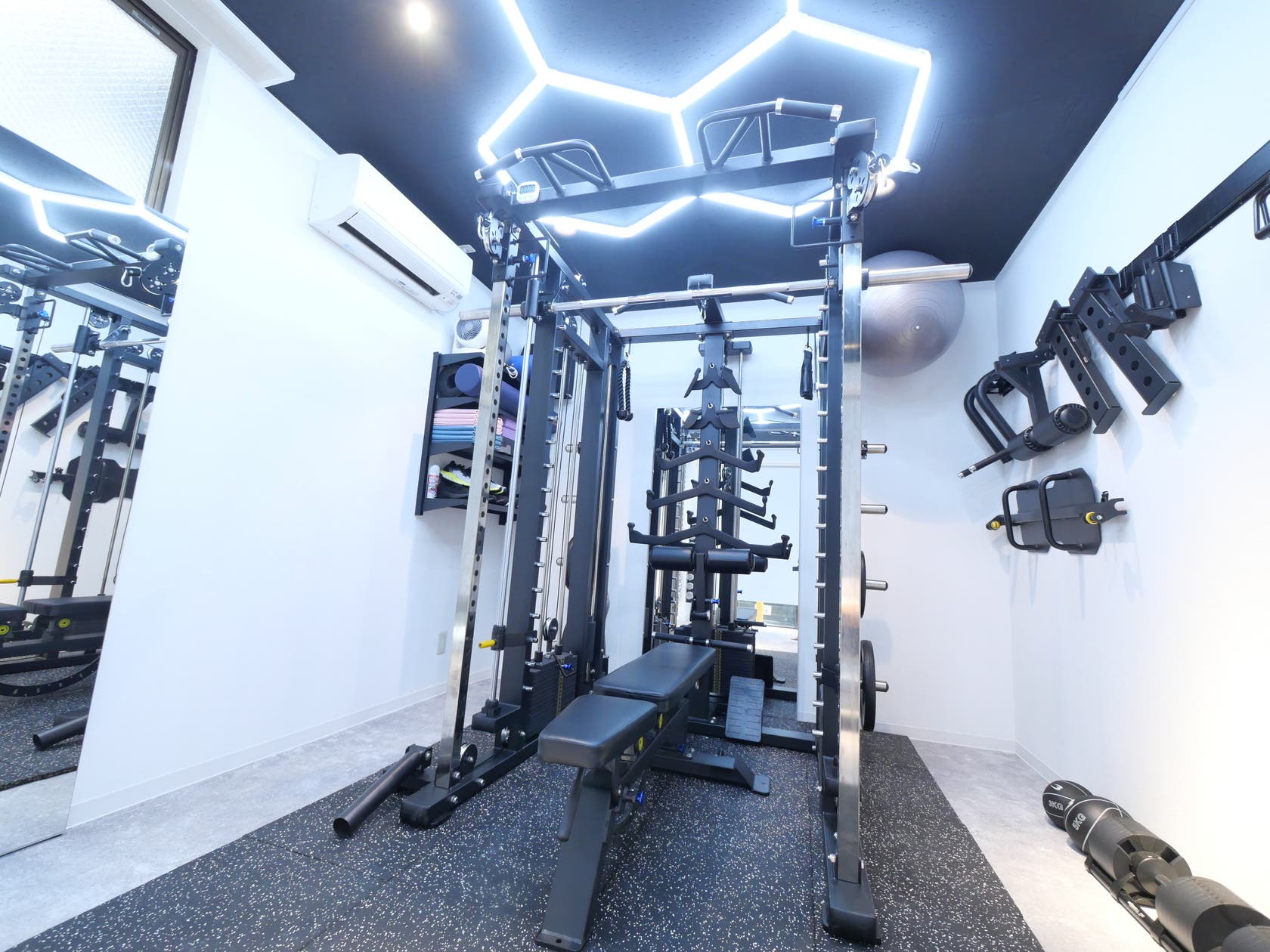 【北千住駅6分】｜地域最安｜ジャンプ系のトレーニング、ミット打ち🥊｜高性能設備｜備品多数｜ダンス可🕺｜レンタルジムの写真6