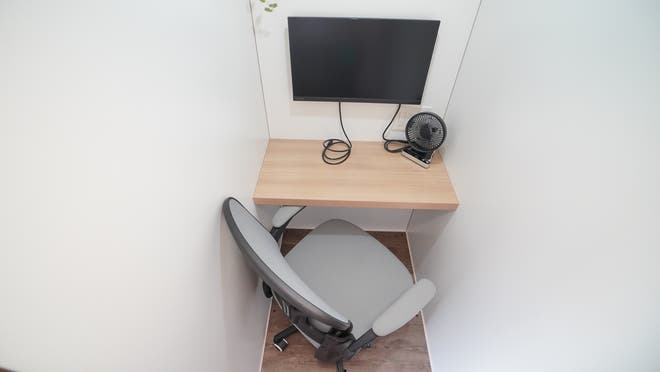 <ワークブース天六・天満No.3>天神橋筋六丁目駅徒歩3分🚃1人用完全個室🚪Wi-Fi📶モニター🖥電源🔌⚡️テレワーク/面接の写真4