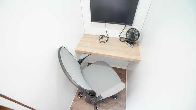 <ワークブース天六・天満No.3>天神橋筋六丁目駅徒歩3分🚃1人用完全個室🚪Wi-Fi📶モニター🖥電源🔌⚡️テレワーク/面接の写真1