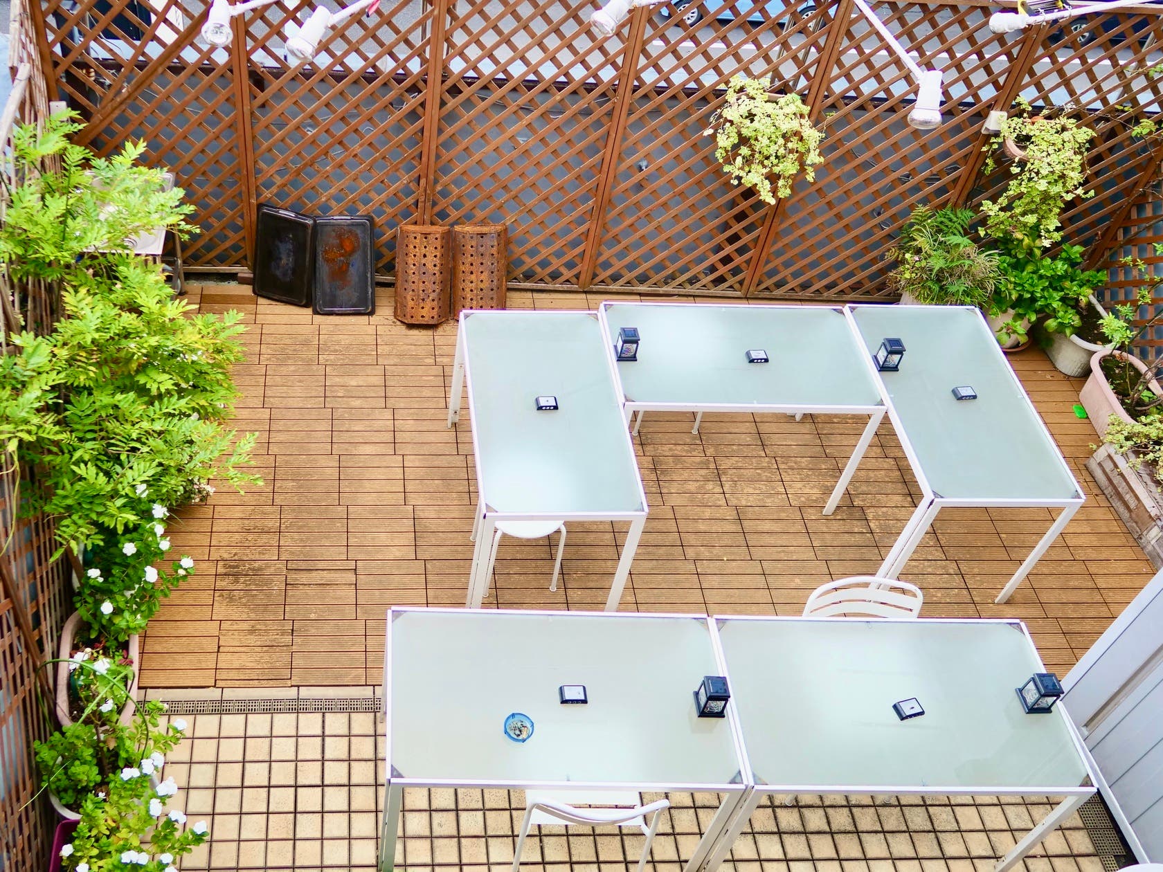 東高円寺徒歩１分テラス付き大型カラオケスナック　都会の中のオアシス　の写真7