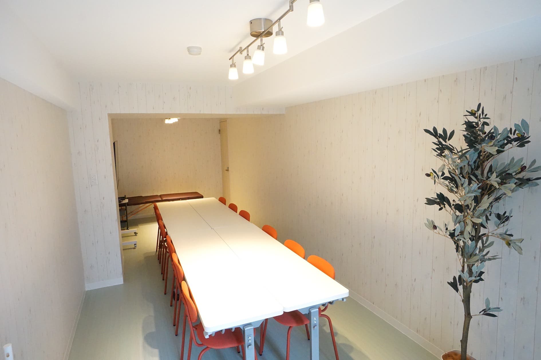 ＜大井町RENTAL Space＞光回線Wi-Fi📶スマートテレビ📺施術用ベッドあり💆会議/ワークショップ/パーティー可の写真6