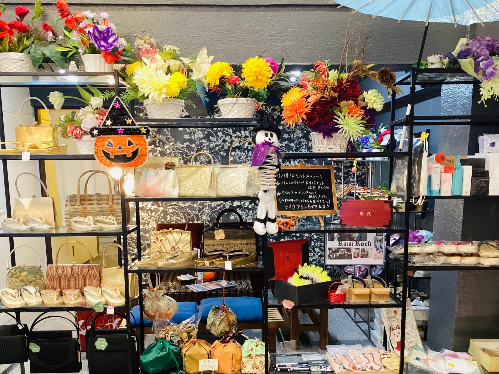 🌸【Wi-Fi・冷暖房完備】駅から徒歩5分の中2Fカフェスペース🌸の写真5