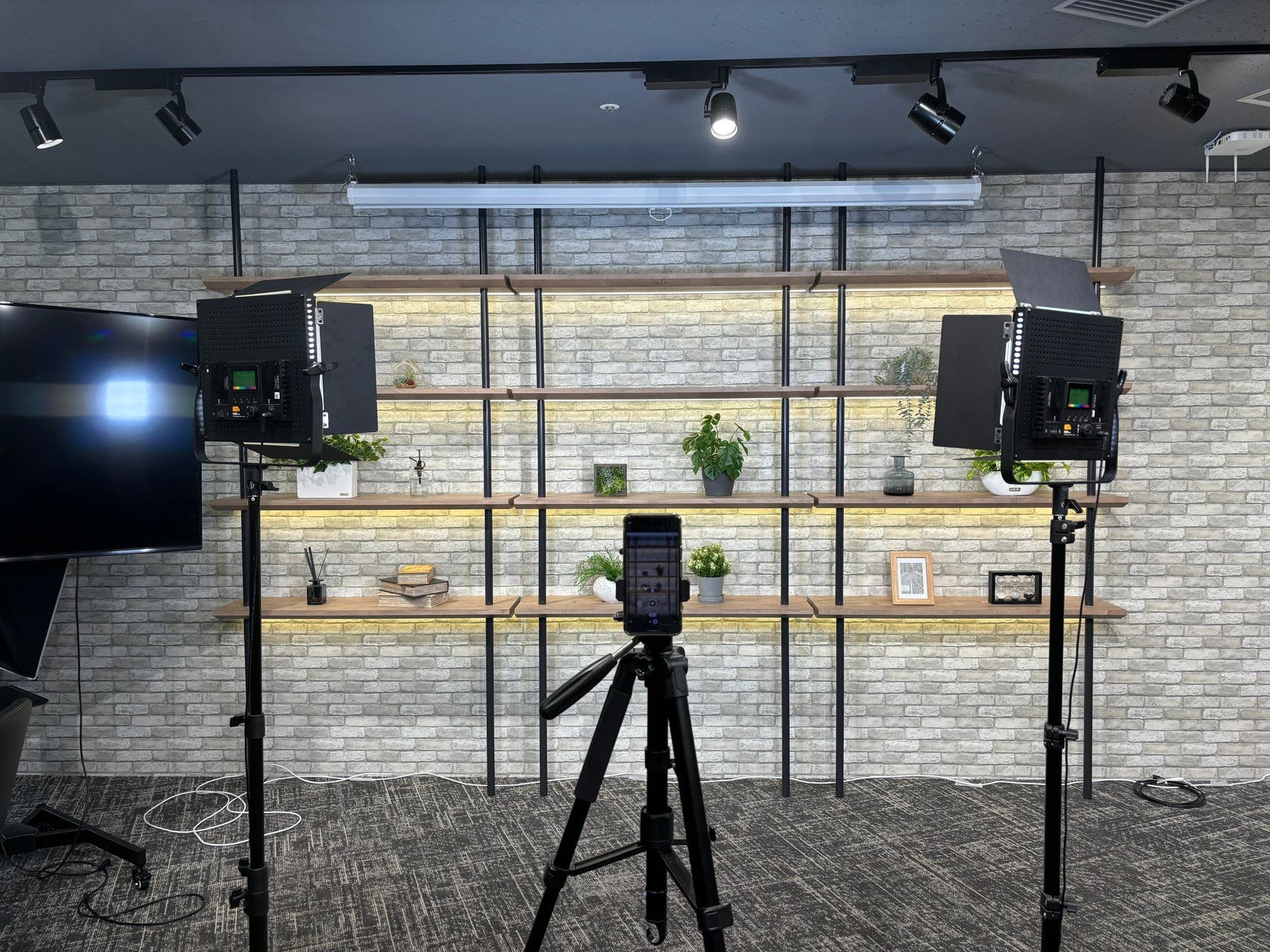 【施設内備品使い放題！！】渋谷駅 徒歩11分　おしゃれな空間でセミナー、会議、撮影を✨の写真3