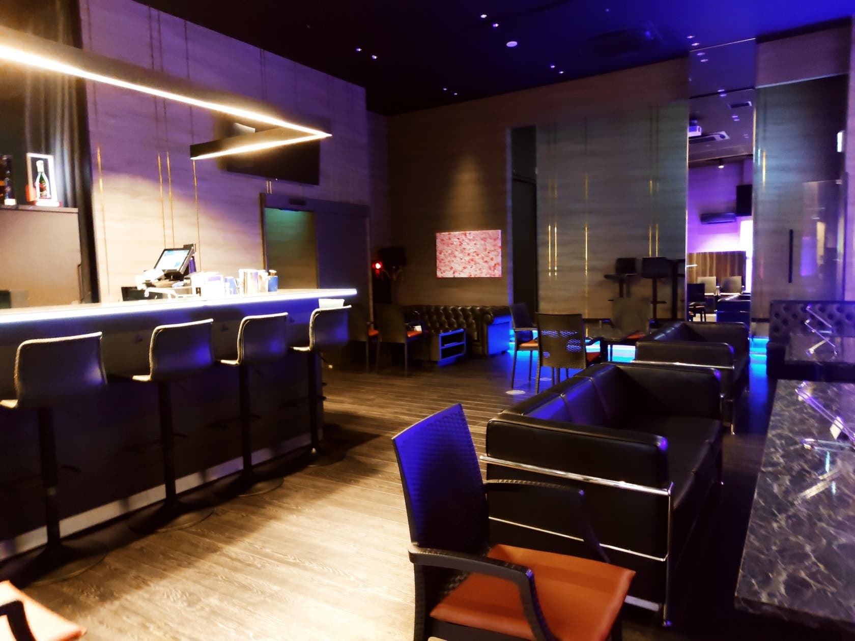 【六本木駅から徒歩2分のレンタルスペース/R3】会議やミーティング、音楽ライブやイベントにも対応しています！の写真5