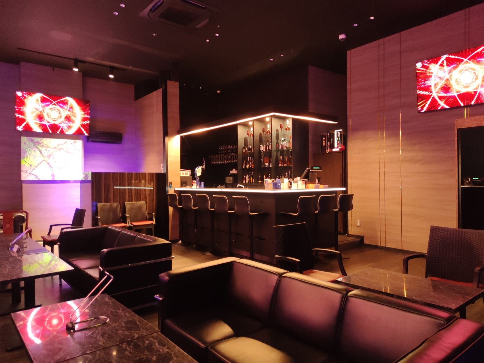 【六本木駅から徒歩2分のレンタルスペース/R3】会議やミーティング、音楽ライブやイベントにも対応しています！の写真6