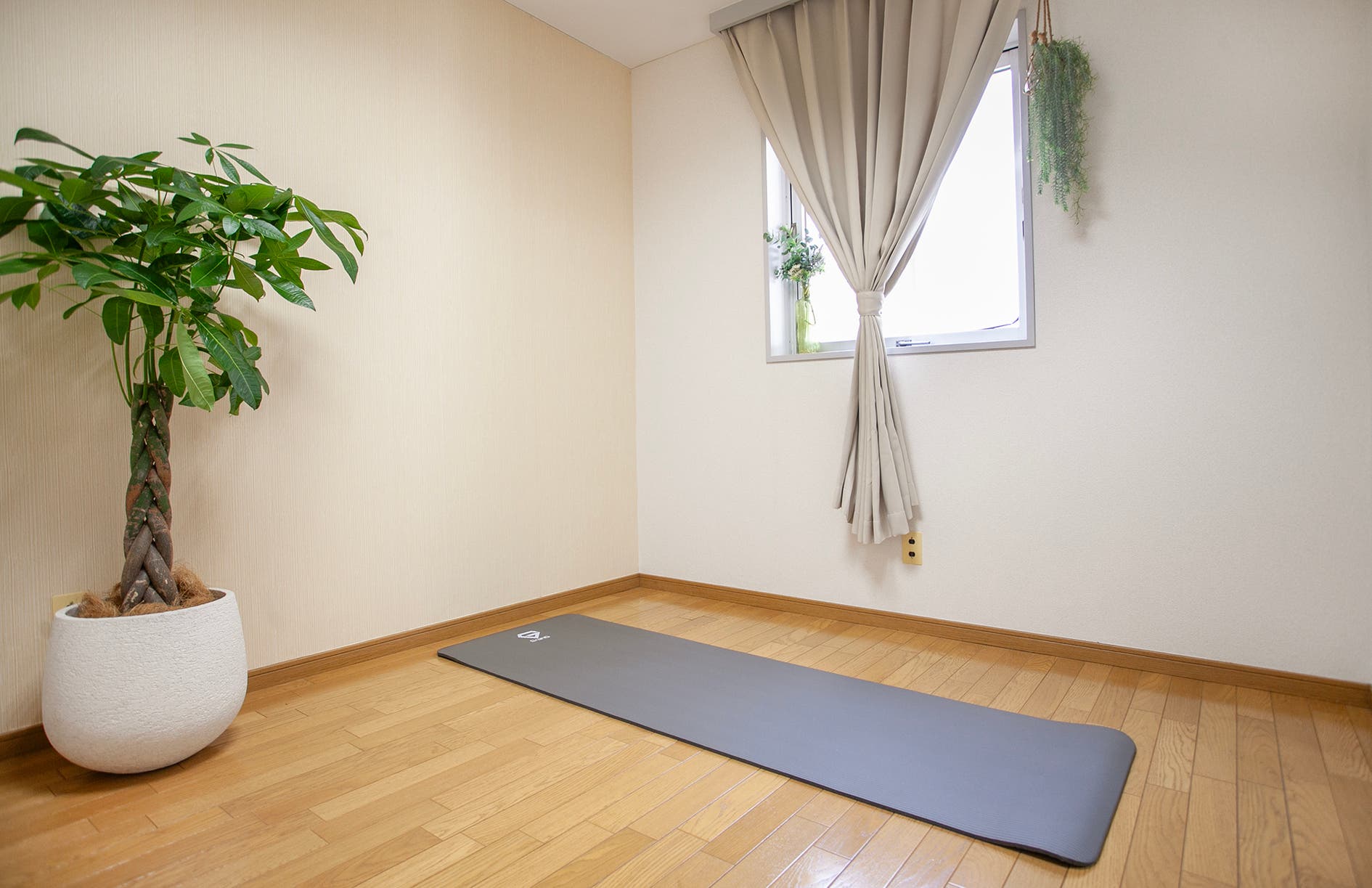 【NEW OPEN】表参道駅徒歩6分！エステ、マッサージ、パーソナルカラー診断、ネイル、ヨガ、カウンセリングなど用途様々の写真5