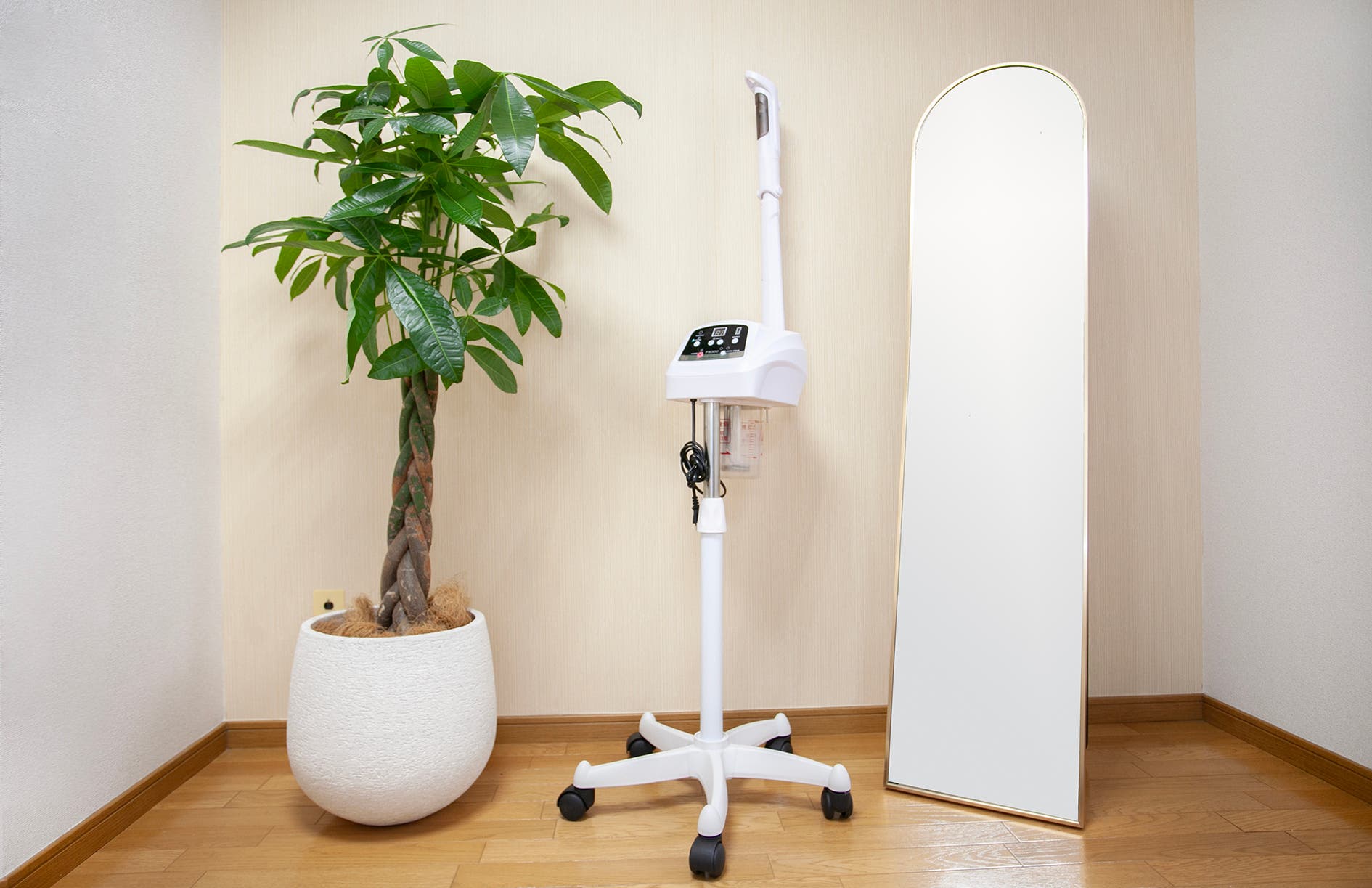 【NEW OPEN】表参道駅徒歩6分！エステ、マッサージ、パーソナルカラー診断、ネイル、ヨガ、カウンセリングなど用途様々の写真9