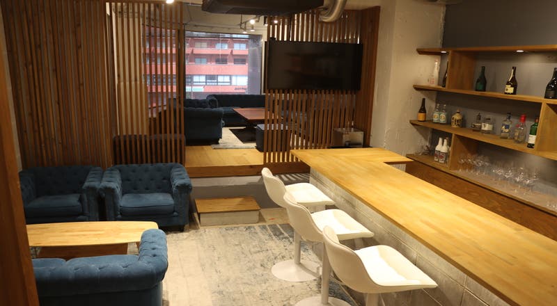 飲食街・川反の自由度が高いレンタルスペース