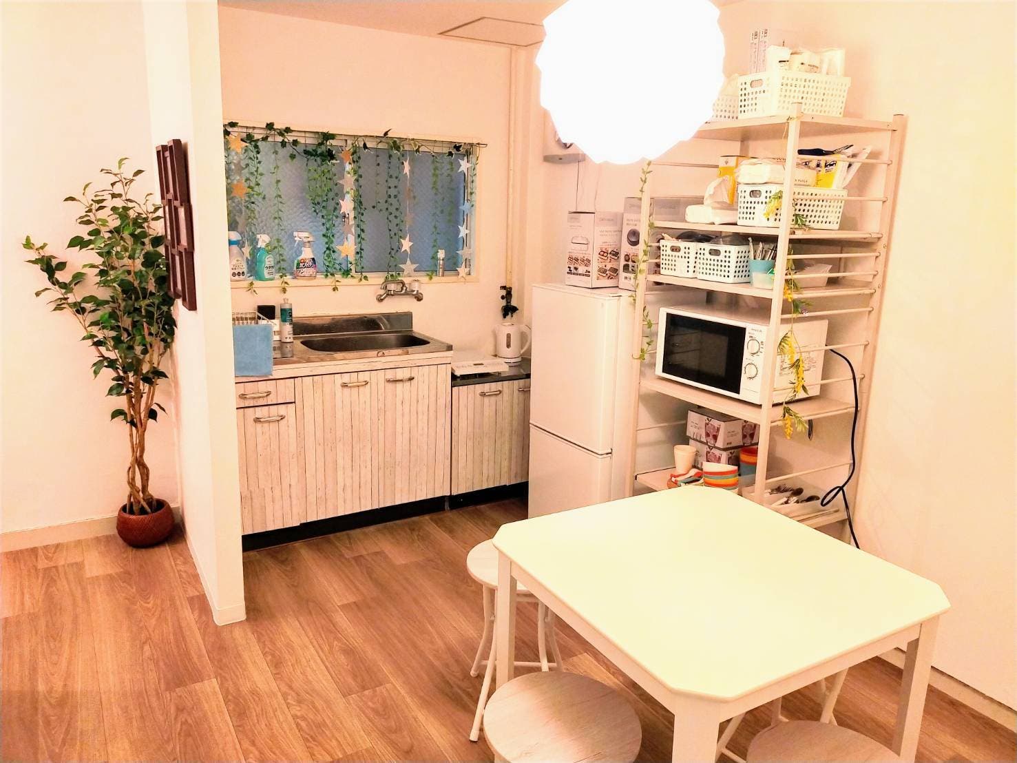 【元町駅すぐ😄快適くつろぎ空間】クリスマス🎮🎲ボドゲ多数TVゲーム＆動画視聴🍺鍋タコパ🍳ＤK付【ゴミ箱利用可】の写真9