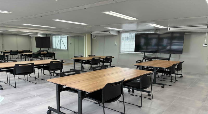 【Community】✨U-SPACE岡崎中央店✨大鏡や大型モニターなどが充実しています♪Wi-Fi/岡崎市