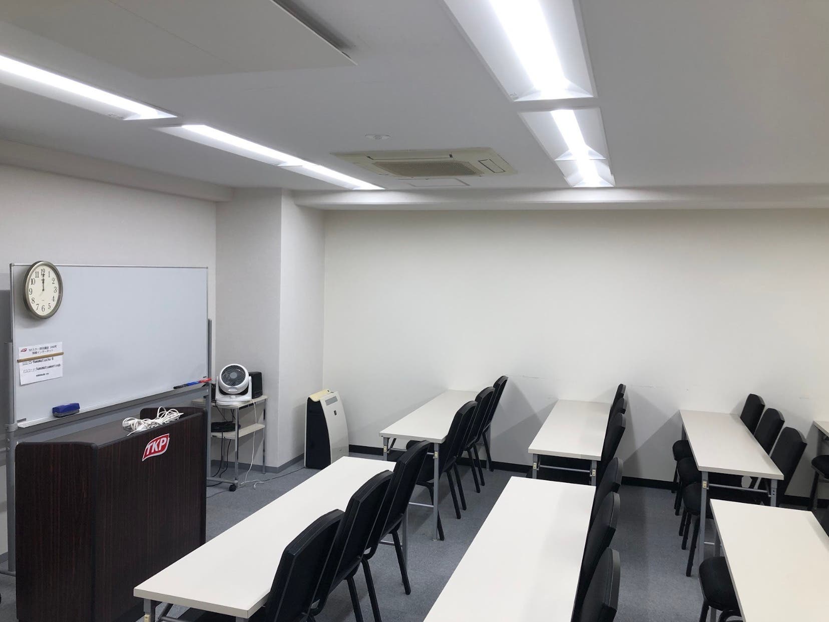 【TKPスター貸会議室 浜松町】カンファレンスルーム3Bの写真2