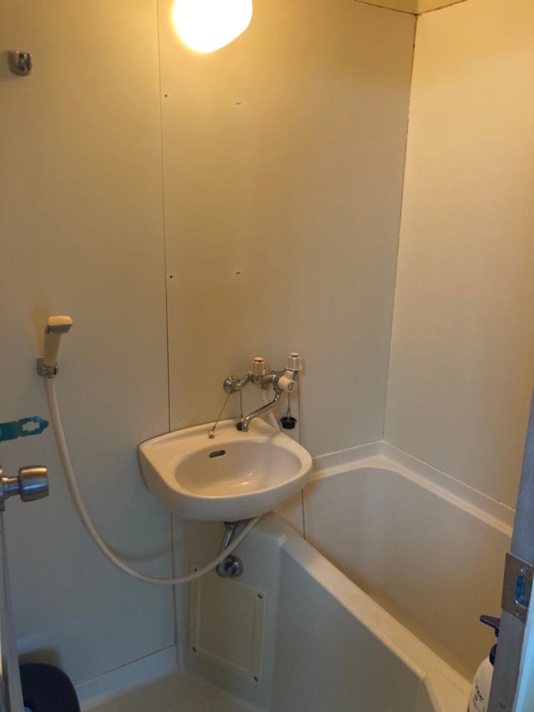 シャワー＆お風呂（シャンプー・コンディショナー・ボディソープ・ドライヤー・香水あり）の画像1