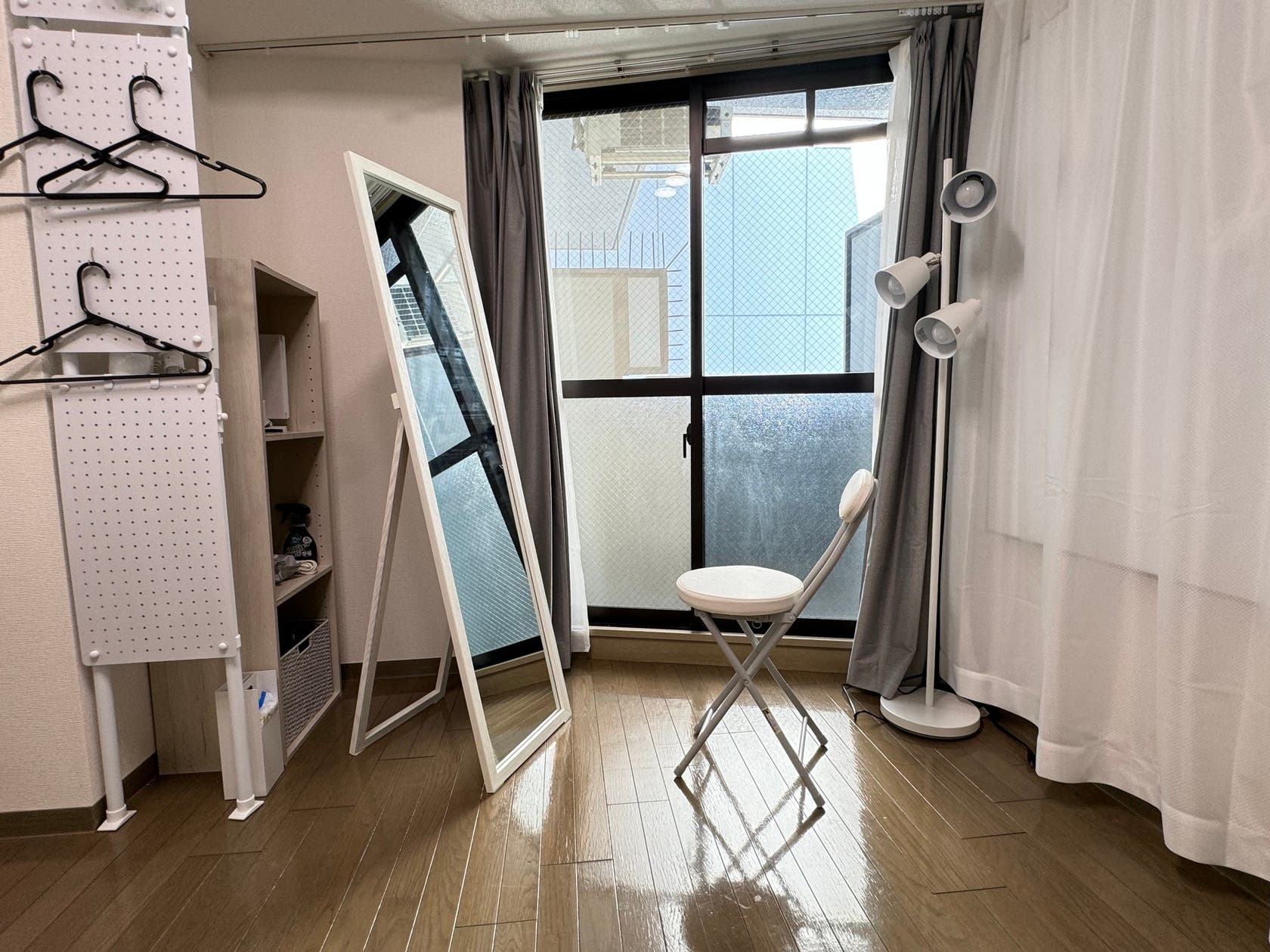 ＼新規オープン／🎯東梅田徒歩5分🎯シンプルな施術スペース🌿手頃な価格🌿24時間営業🌿ナイトパック◆お気軽サロン梅田oliveの写真5