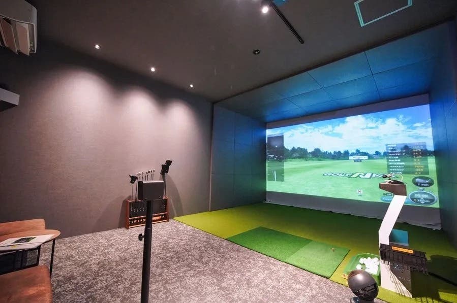 【GOLFNEXT24 本牧店】B　想像を超えるシミュレーションゴルフ体験！⛳たっぷり80分♪の写真1
