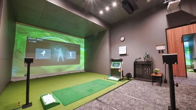 【GOLFNEXT24 狭山店】D ※レフティ様優先ルーム 想像を超えるシミュレーションゴルフ体験!⛳たっぷり80分♪の写真1