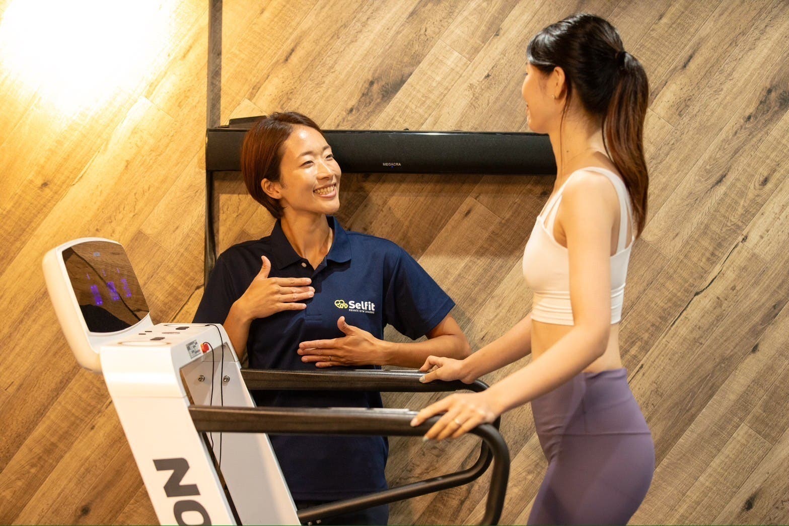 広々空間！【藤沢駅徒歩3分】『ルームランナー／施術ベッド有』完全個室・24時間利用のレンタルジムの写真6