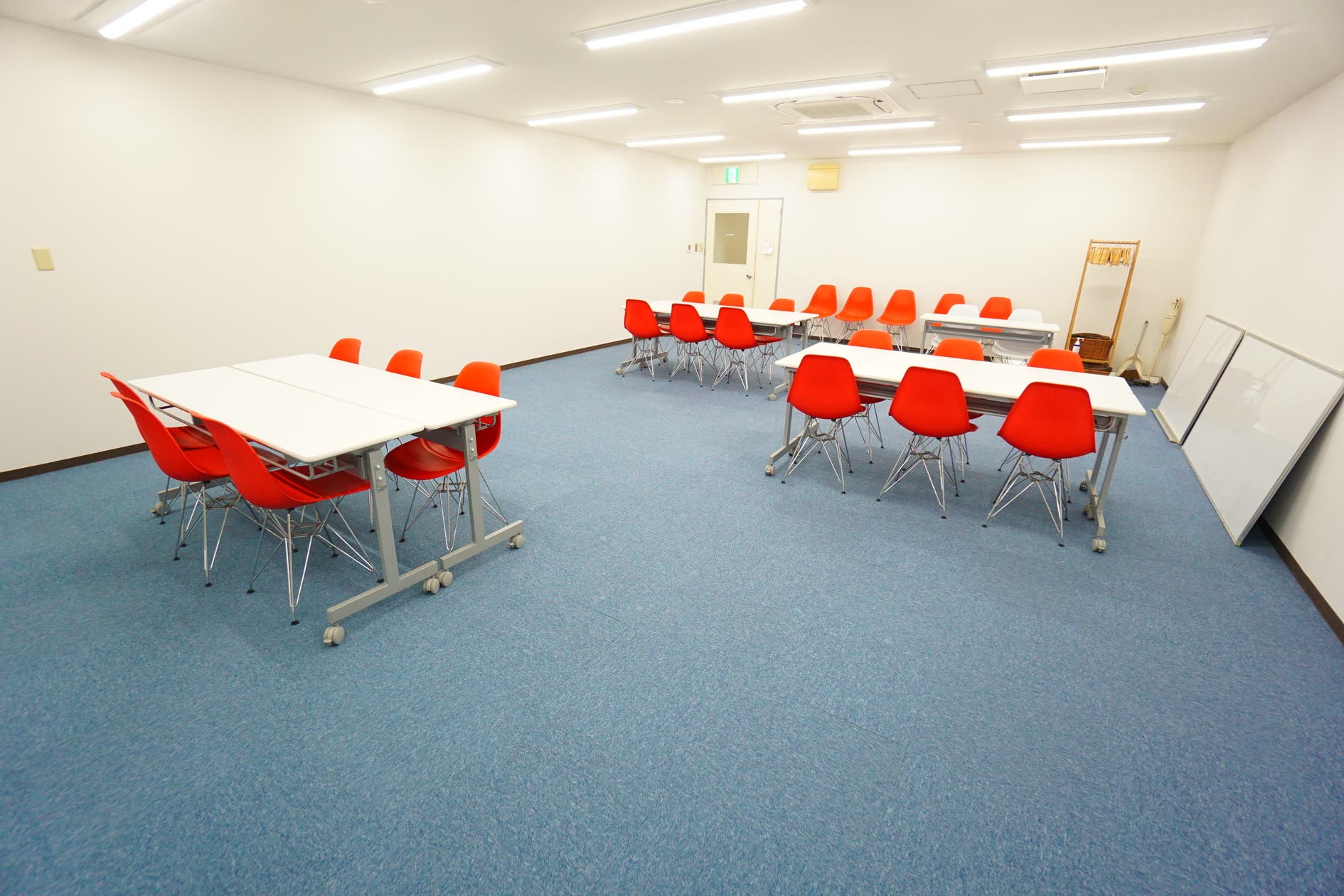 【レンタルスペース@知多半田駅】⭐️OPEN SALE⭐️知多半田駅徒歩3分🚃Wi-Fi📶プロジェクター🎥会議/セミナー/ボドゲの写真8